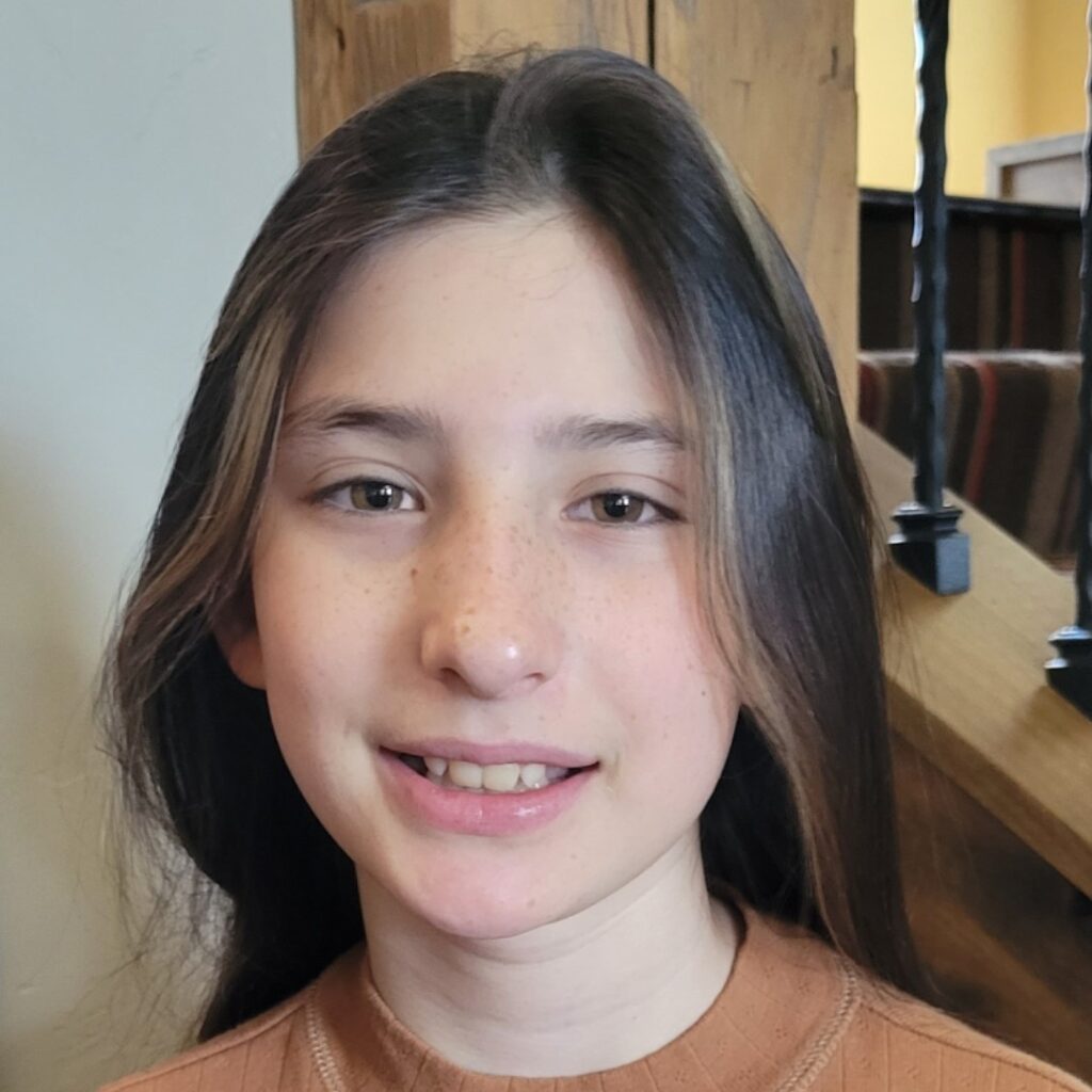 SABRA BERGH bat mitzvah pic square | Congregation Beth Shalom